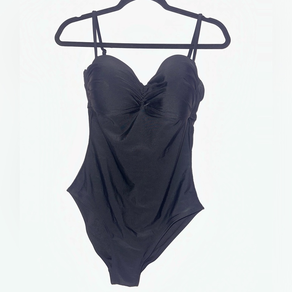Classic Black Cinched Cupped One-Piece Swimsuit - Gem
